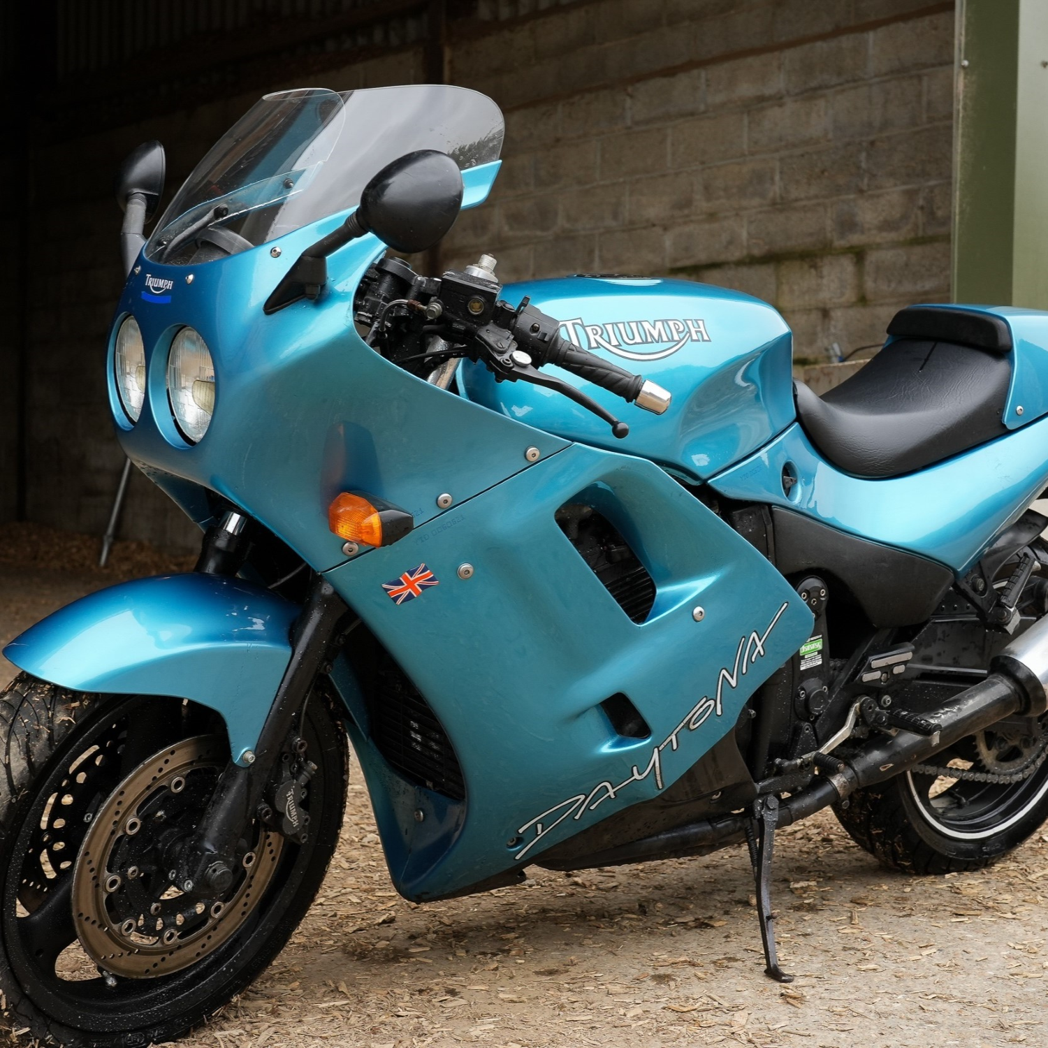 Barracuda Blue (code JE) Triumph Motorcycle Paint Products - All ...