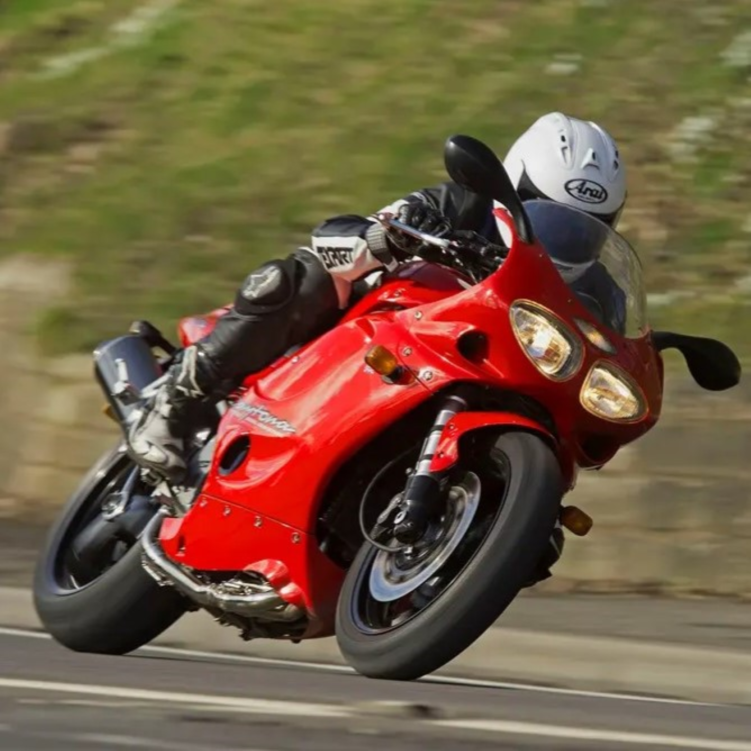 Pimento Red (code CF) Triumph Motorcycle Paint Products - All Triumph ...